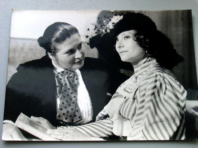 Très belle photographie de presse : "Colette" avec Macha Meril et Missy ...