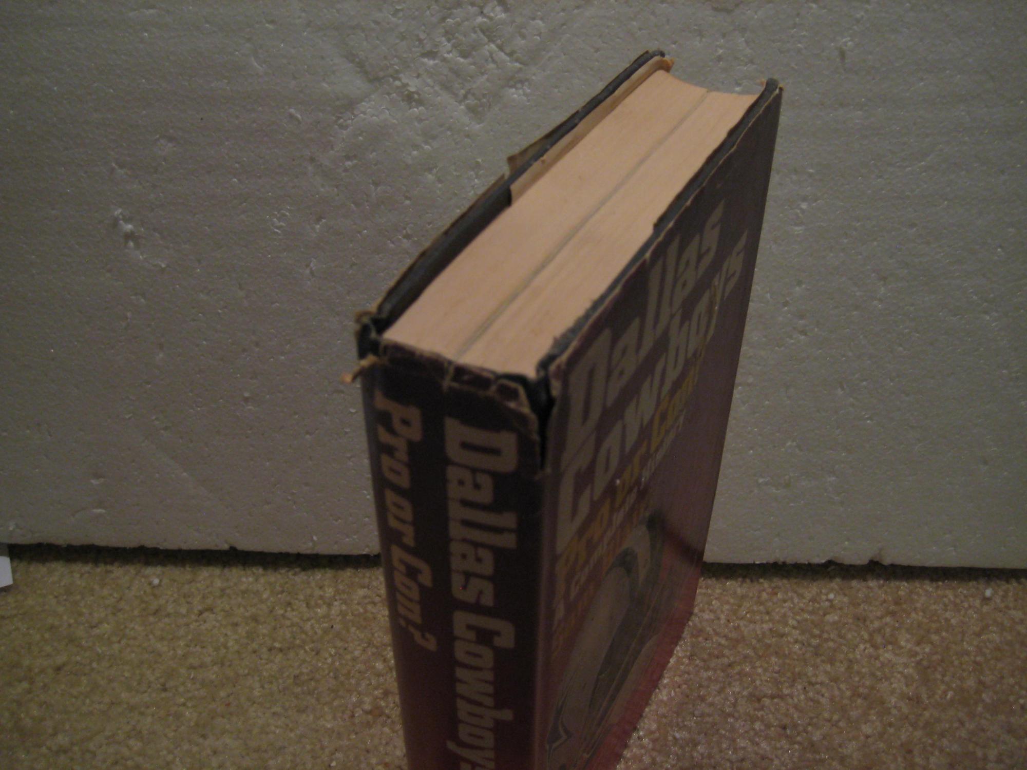 DALLAS COWBOYS: Pro or Con by Blair, Sam: Good to Very Good A Hardbound ...