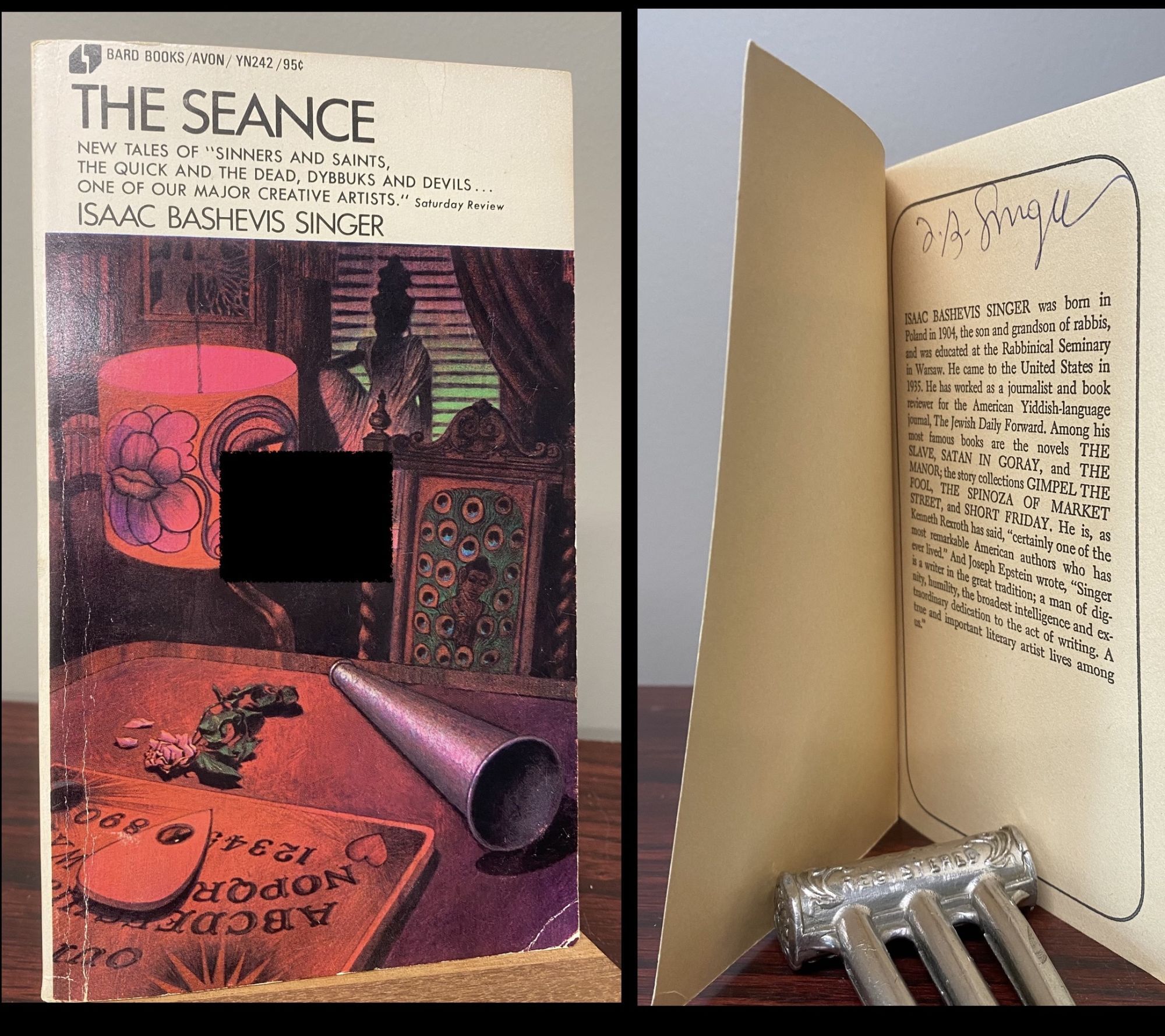 THE SEANCE. Signed by Singer by Singer, Isaac Bashevis: Soft cover ...