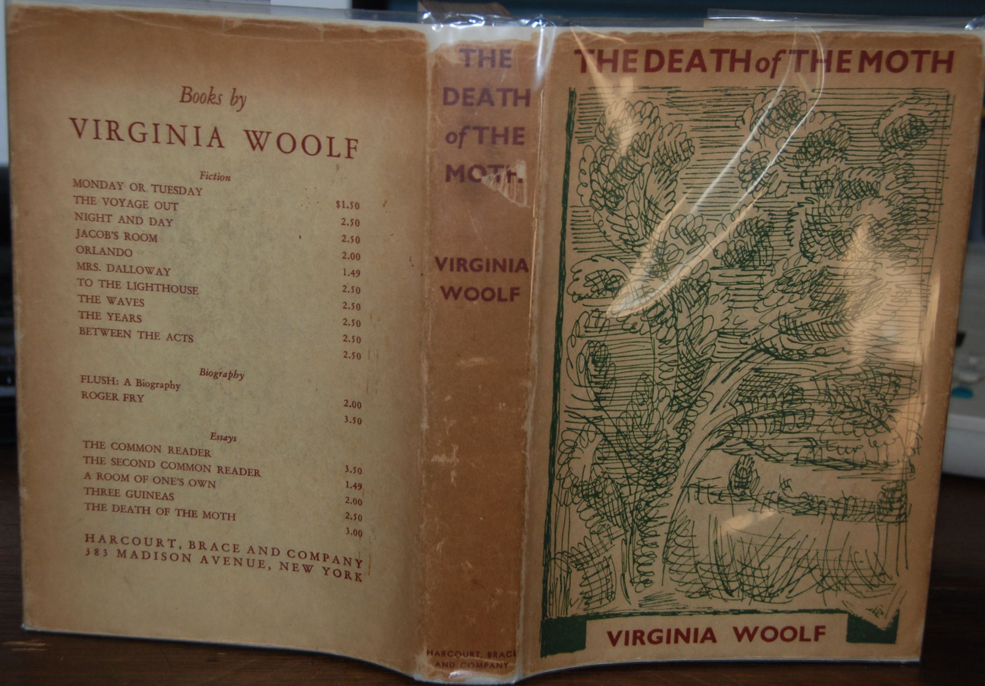 THE DEATH OF THE MOTH; and other essays de WOOLF, Virginia: (1942 ...