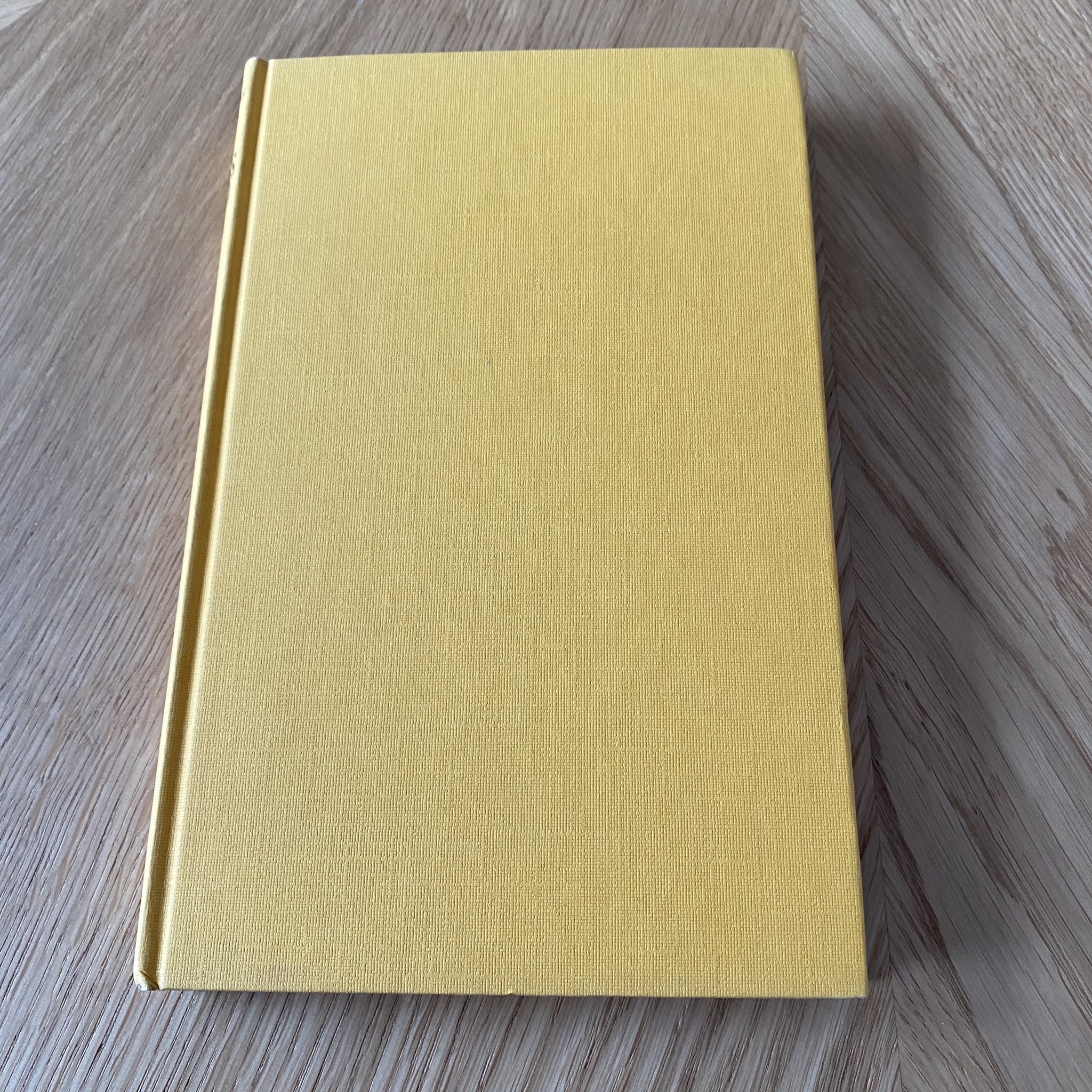 THE JAMES BOND MAN par RISSIK ANDREW: Hard Cover (1983) First Edition ...