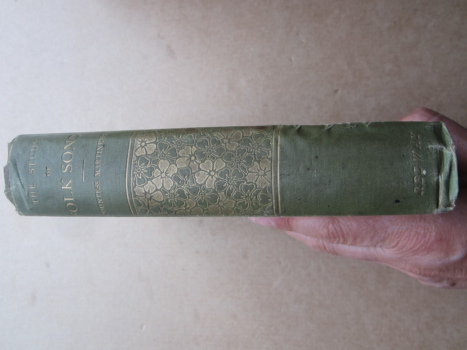 Essays in the Study of Folk-Songs von MARTINENGO-CESARESCO, Countess ...