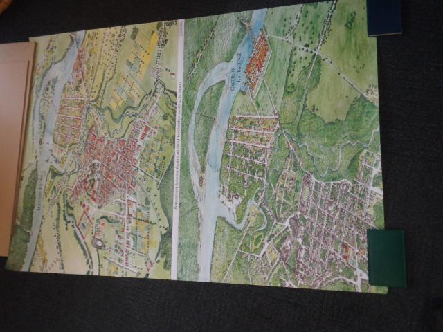 Karte von der Römerstadt Augusta Raurica um 240 nach Chr. (oben ) und ...