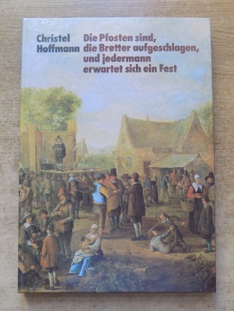 Die Pfosten sind, die Bretter aufgeschlagen, und jedermann erwartet ...