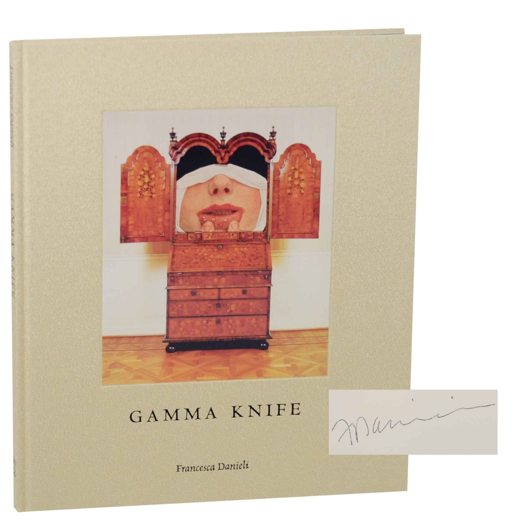 Gamma Knife (Signed First Edition) von DANIELI, Francesca and Timothy ...