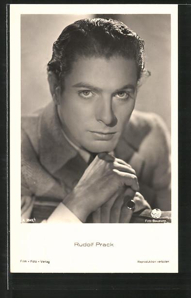 Ansichtskarte Schauspieler Rudolf Prack über Stuhllehne schauend ...