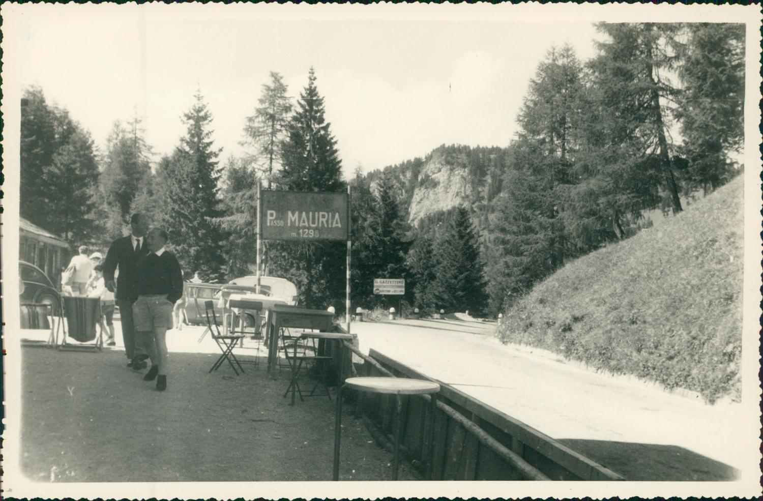 Italie, Passo della Mauria, 1957 by Photographie originale / Original ...
