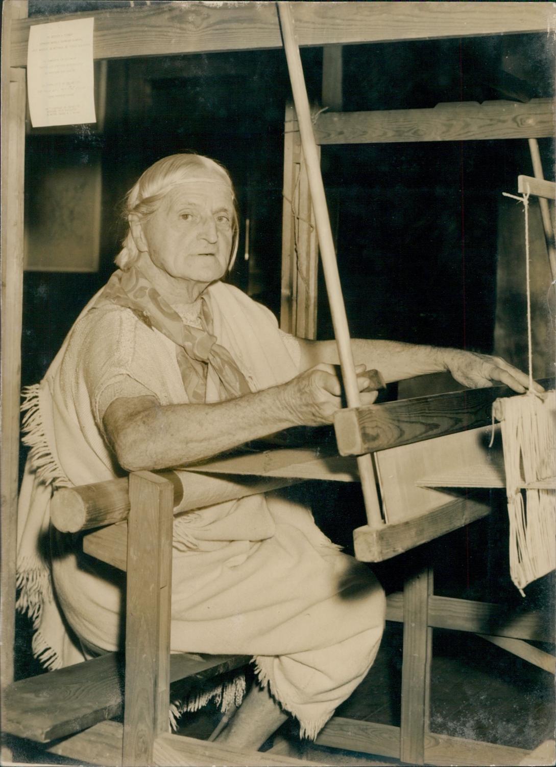 Raymond Duncan fête ses 85 ans by Photographie originale / Original ...