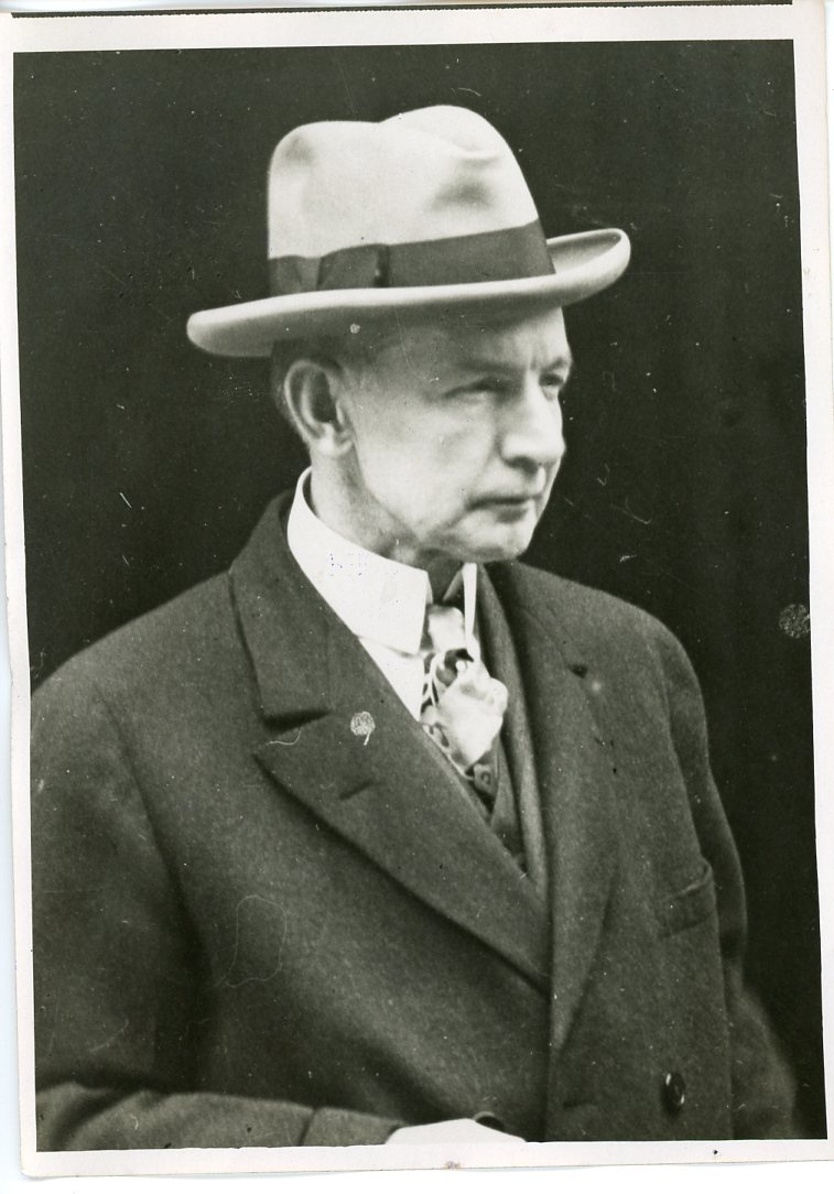 Angleterre, Mr Dawes nouvel Ambassadeur des Etats-Unis. par ...