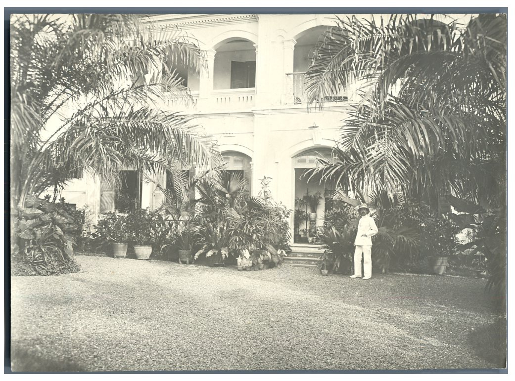 Indochina, Colonial House. Maison Coloniale d'Indochine par ...
