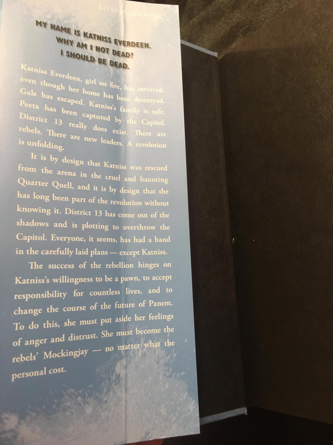 Mockingjay (The Hunger Games) by Suzanne Collins: Very Good Hardcover ...