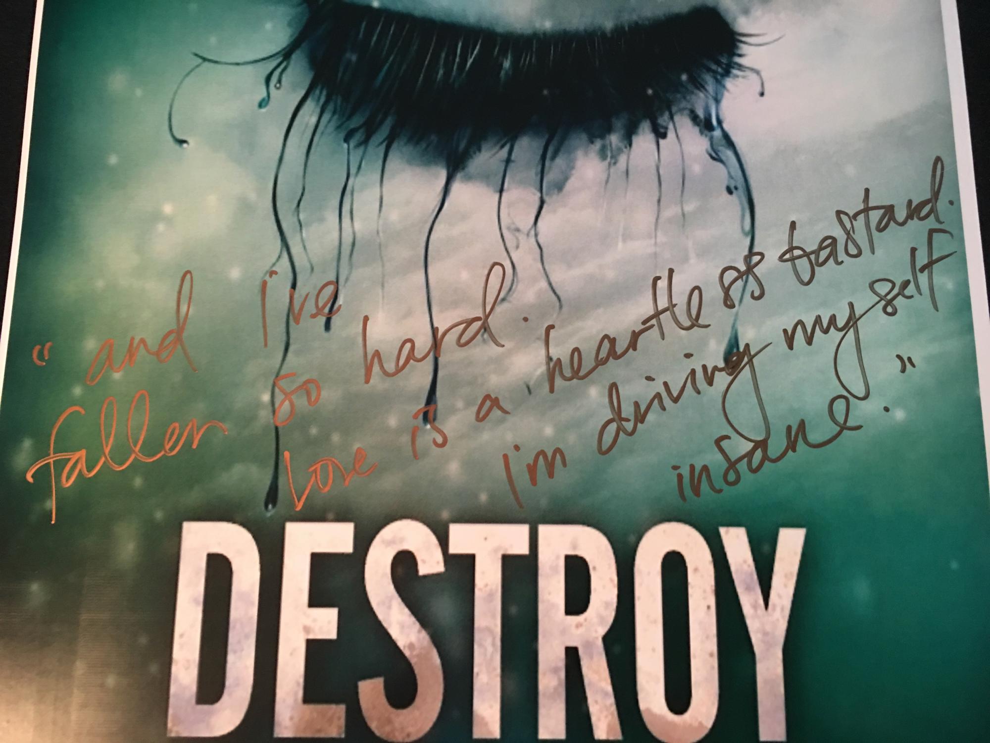 Destroy Me de Tahereh Mafi: Signed by Author(s) Arte / Grabado / Póster ... Destroy Me de Tahereh Mafi: Signed by Author(s) Arte / Grabado / Póster ...