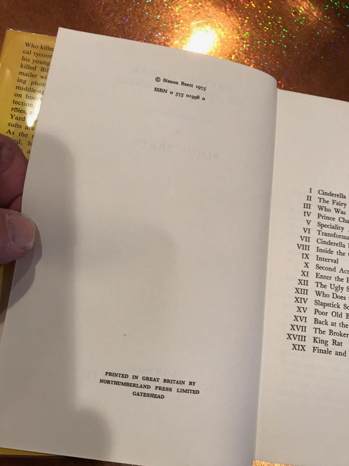 CAST, IN ORDER OF DISAPPEARANCE by SIMON BRETT: VG+ Hardcover (1975 ...