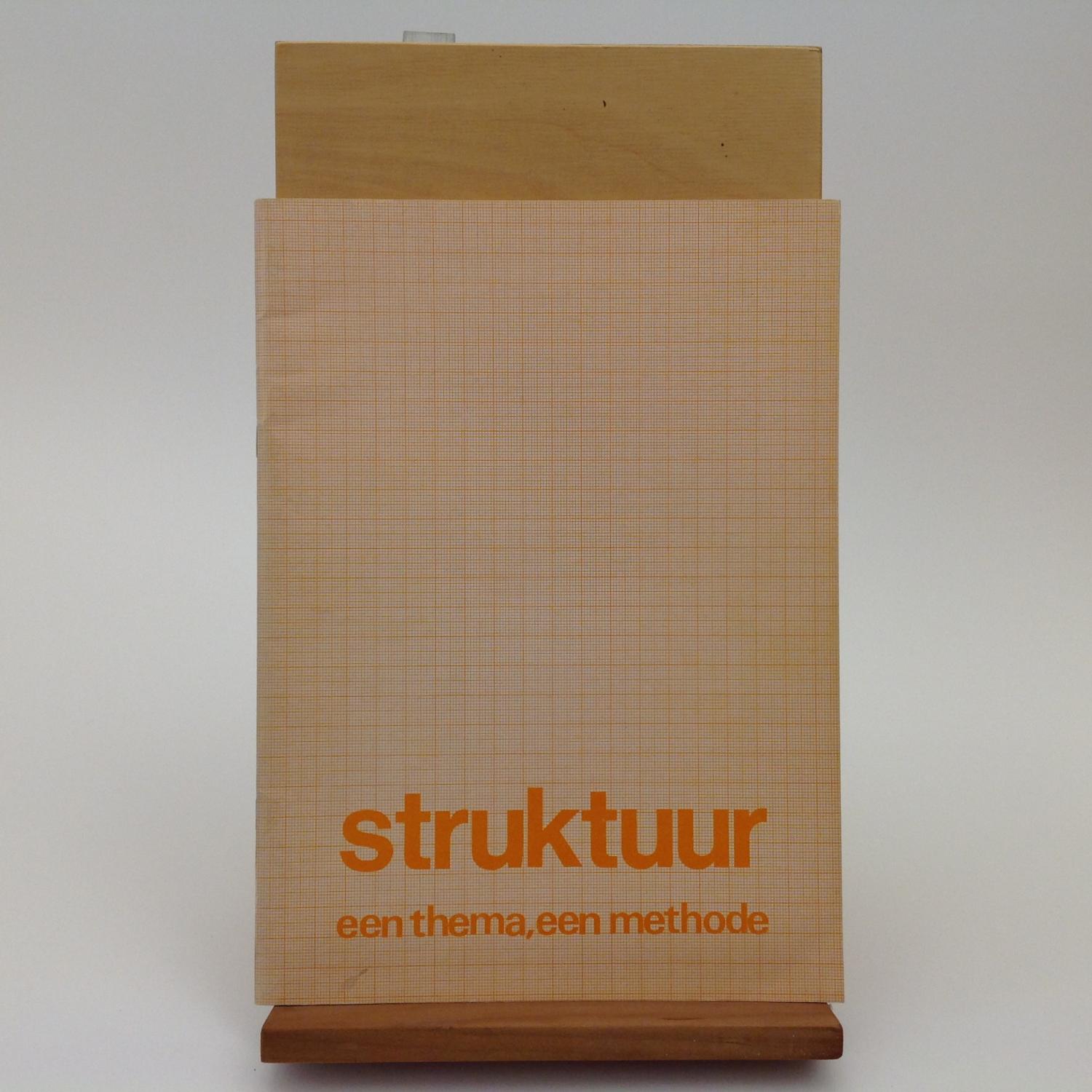 Struktuur - Een Thema, Een Methode by DEKKERS / V.D.ENDE / GEURTS EN ...