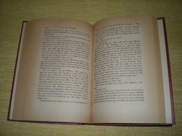 CUE FOR MURDER by McCloy, Helen: Very Good Hardcover | Reiner Books