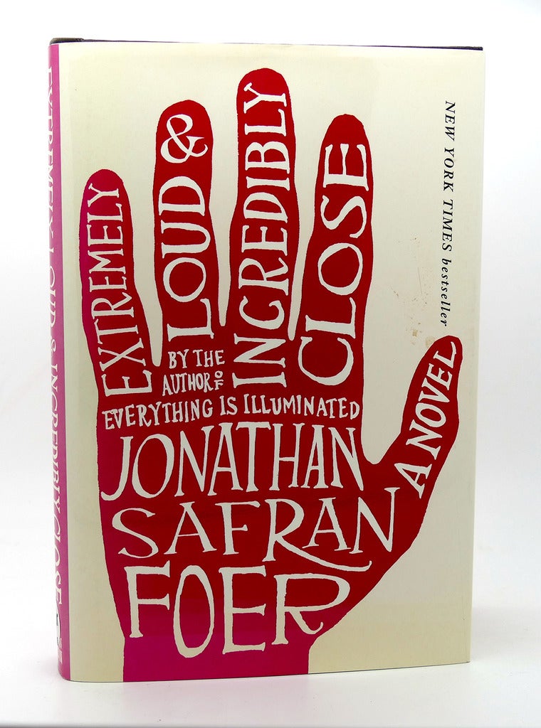 EXTREMELY LOUD AND INCREDIBLY CLOSE by Jonathan Safran Foer: Hardcover ... EXTREMELY LOUD AND INCREDIBLY CLOSE by Jonathan Safran Foer: Hardcover ...