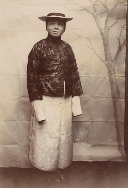 China Tien Tsin Chinese Middle Class Fashion Photo 1900 by ANONYMOUS ...