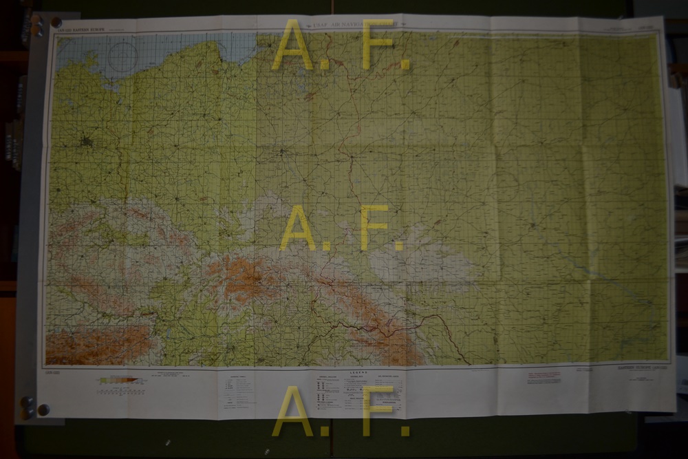 USAF Air Navigation Force Chart (AN-122) Eastern Europe, 1 : 1.000.000 ...