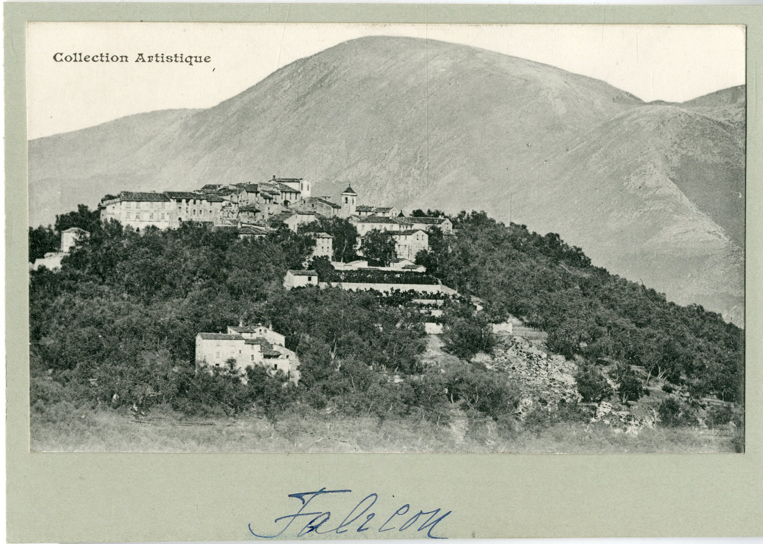 France, Falicon, région Provence-Alpes-Côte d'Azur, vue générale de la ...