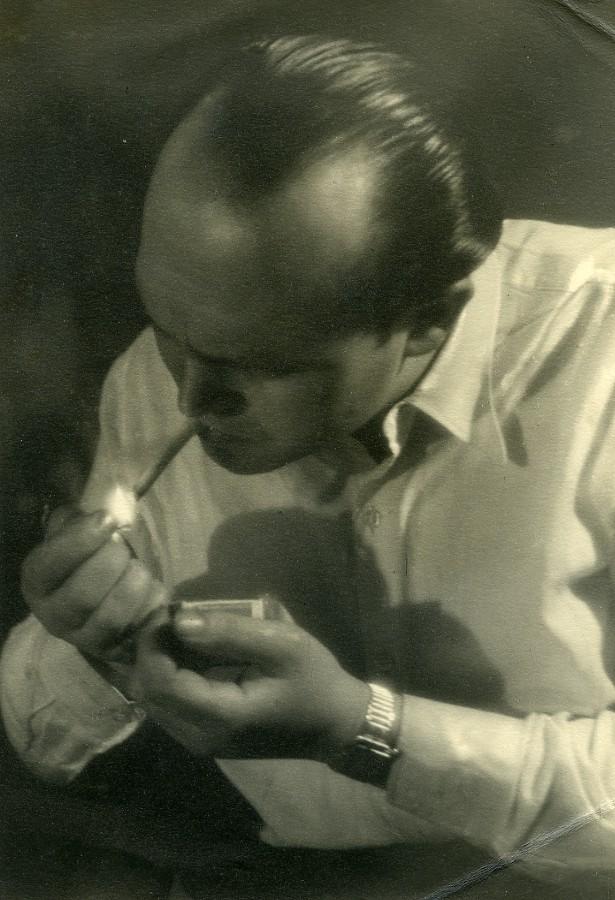France Photographer Pierre Descamps smoking self portrait Old Photo ...