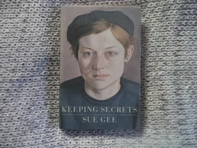 Keeping Secrets de Sue Gee: Very Good Hardcover (1991) 1st Edition | Terry Blowfield