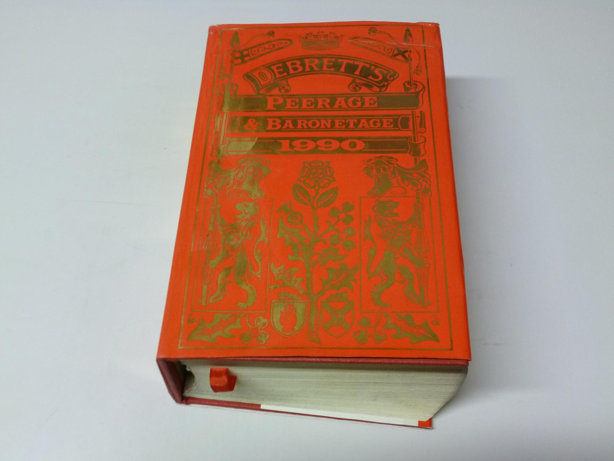Debrett's Peerage & Baronetage 1990: Very Good Hardcover (1990) | Thomas