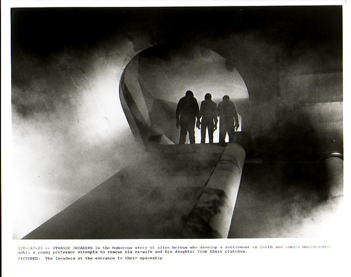 STRANGE INVADERS SPACESHIP 1983 8x10 MOVIE STILL FN: (1983) Comic | DTA ...