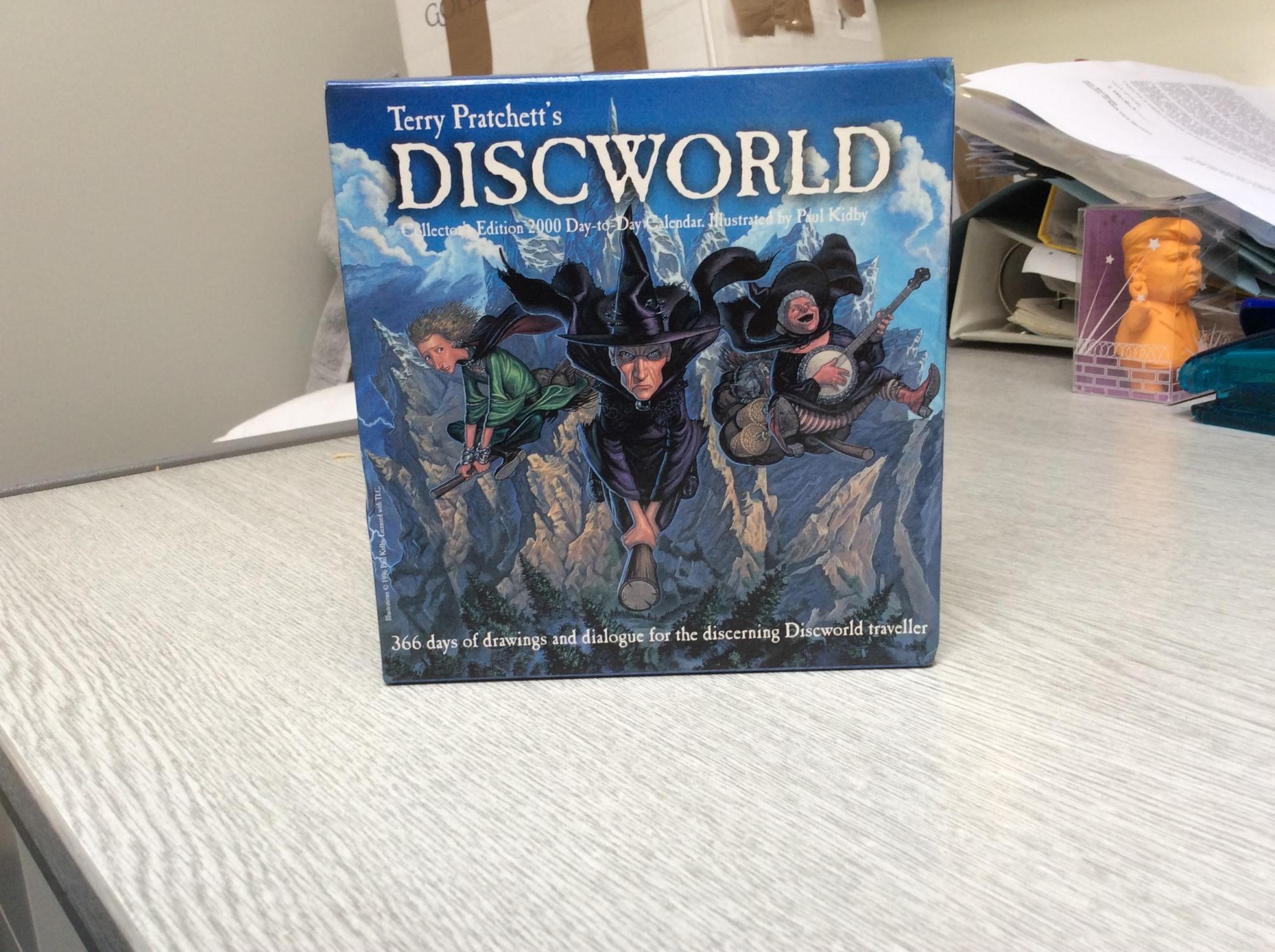 Discworld Collectors Edition Day-to-Day Calendar by Pratchett, Terry ...