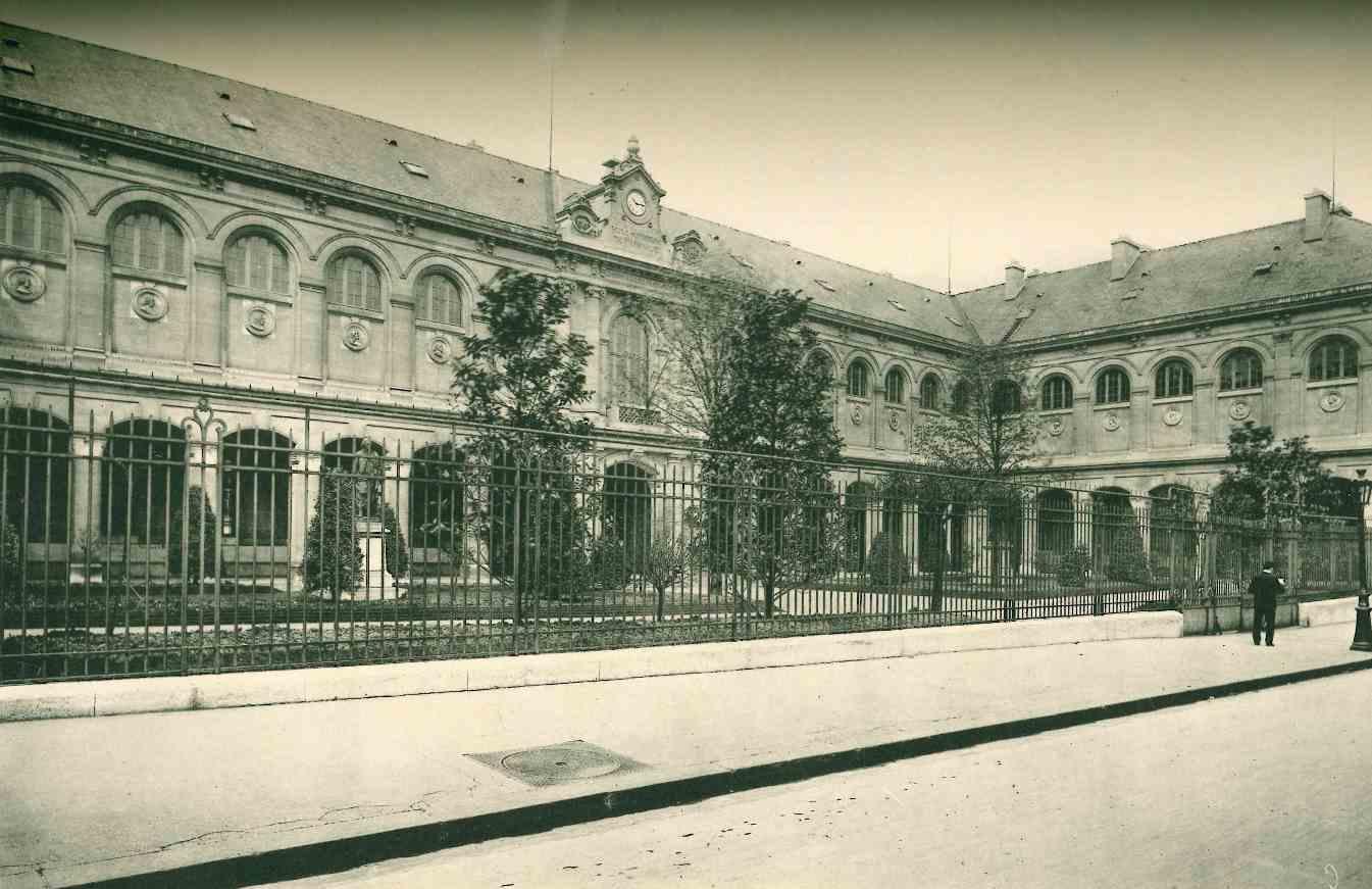 Centenaire de l'Ecole Superieure de Pharmacie de l'Université de Paris ...