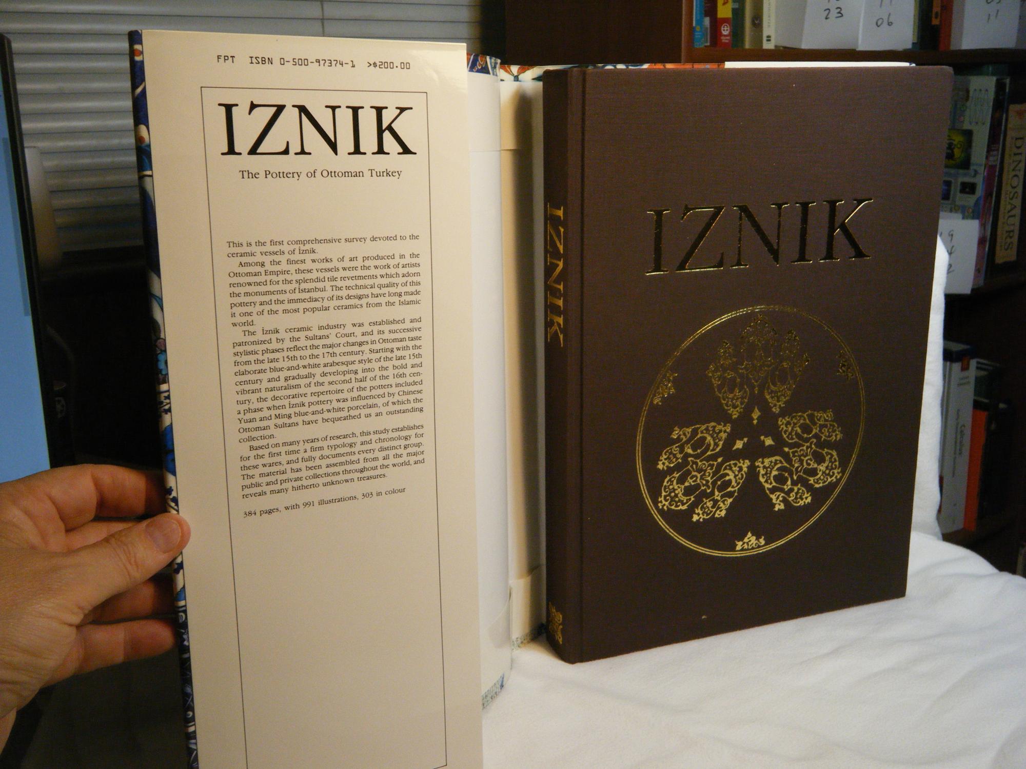 Iznik The Pottery of Ottoman Turkey par Atasoy, Nurhan & Julian Raby ...