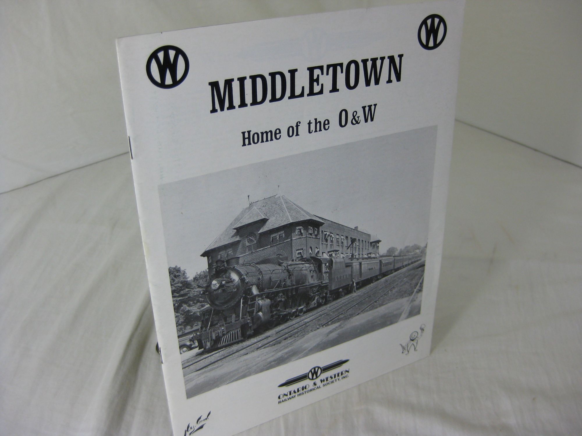 MIDDLETOWN: Home of the O & W. par Ackerman, David A.: Near Fine Wraps ...