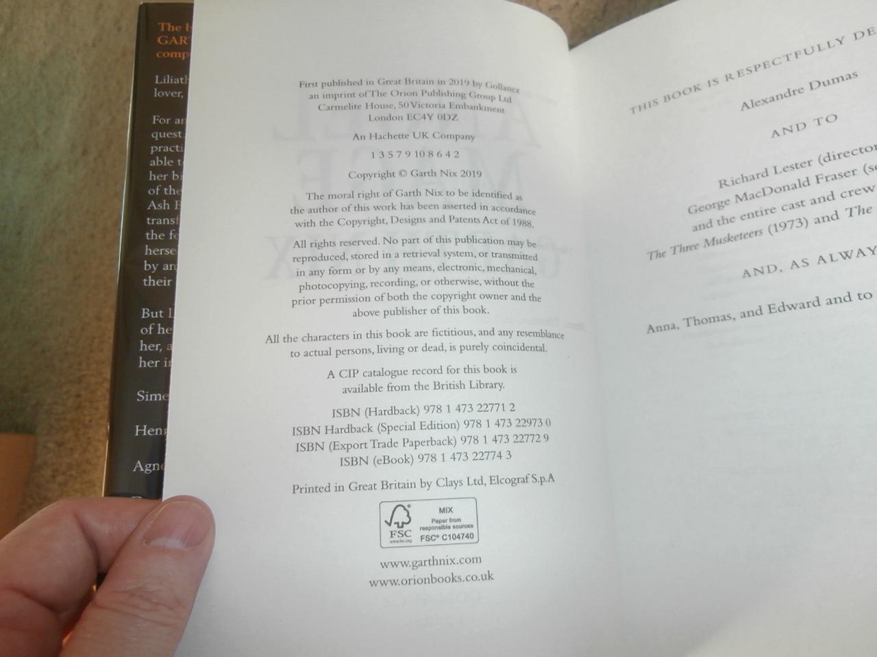 ANGEL MAGE: SIGNED EXCLUSIVE UK FIRST EDITION HARDCOVER WITH BONUS ...