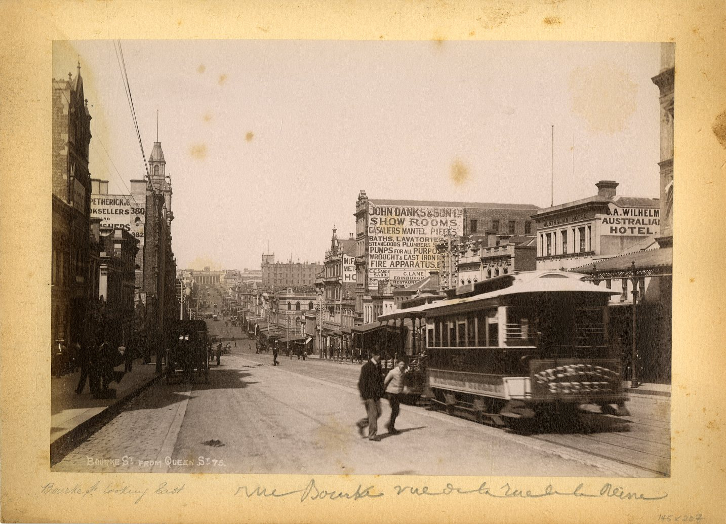 Australie, Australia, Melbourne, Bourke Street from Queen Street von ...