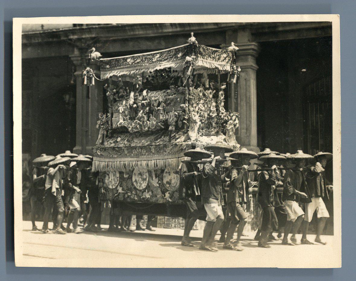 China, A Funeral Procession by Photographie originale / Original ...