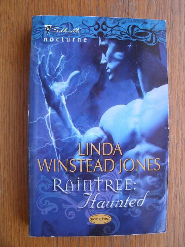 Raintree: Haunted by Winstead Jones, Linda: Very Good Soft cover (2007 ...