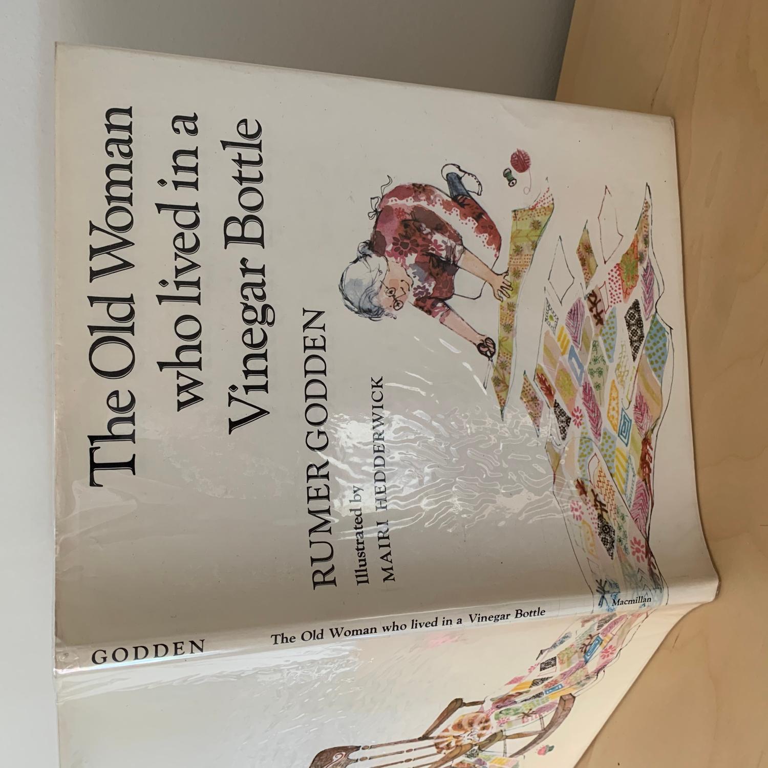 The Old Woman who Lived in a Vinegar Bottle by Godden, Rumer: Very Good ...