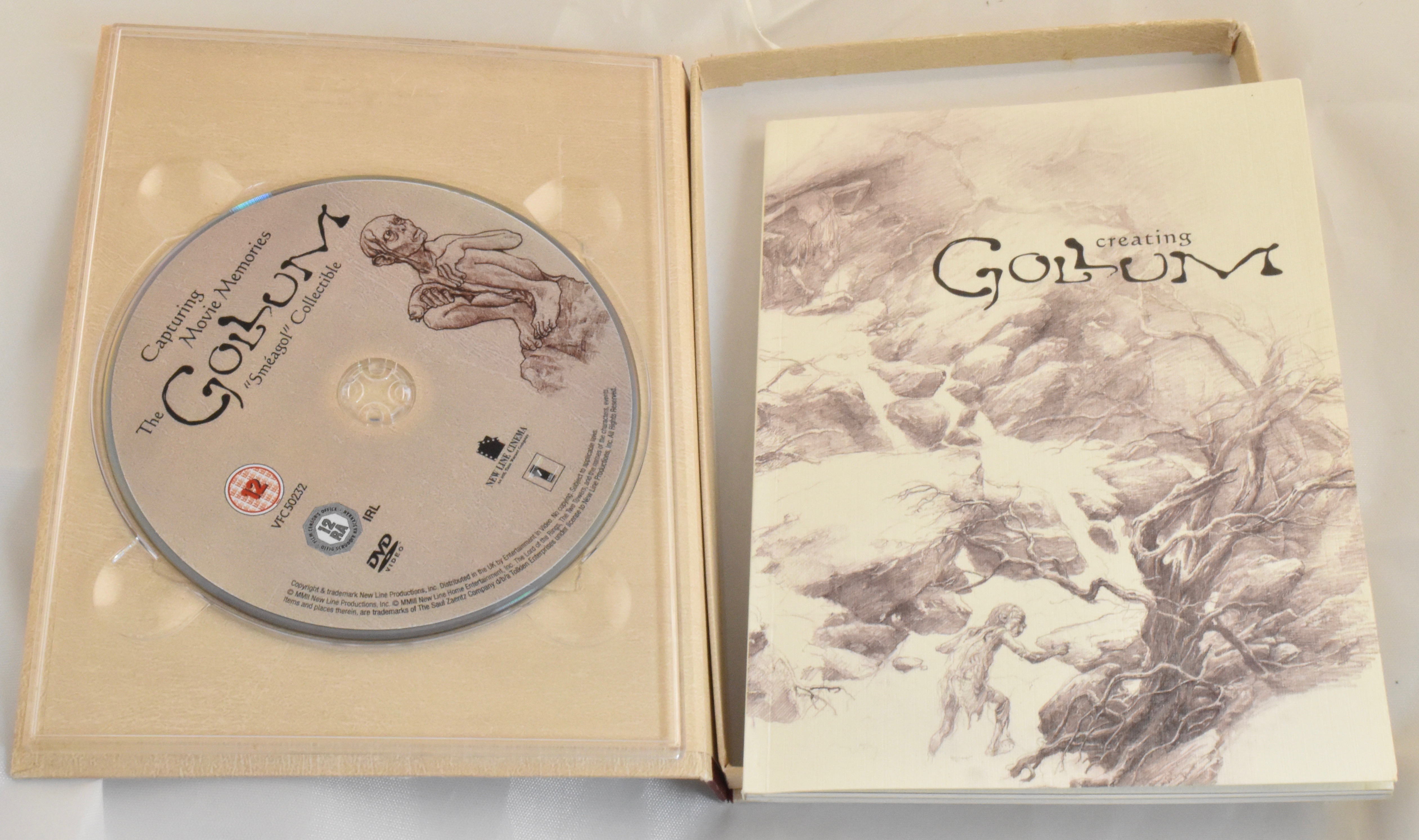 Creating Gollum. Collectible DVD and Book in Clamshell case de Russell ...