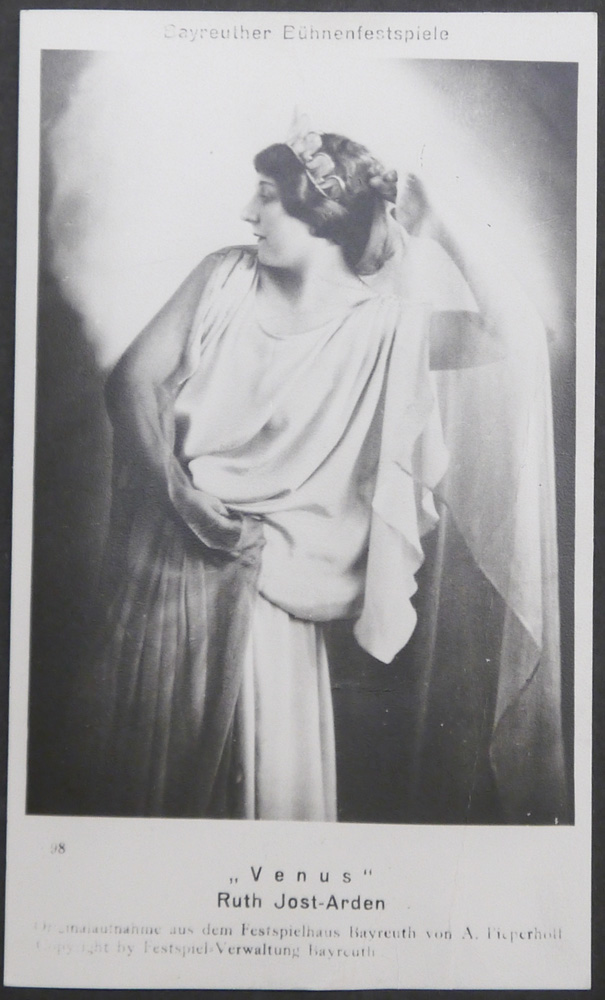 Original-Fotografie von A. Pieperhoff, Bayreuth. Von Ruth Jost-Arden ...