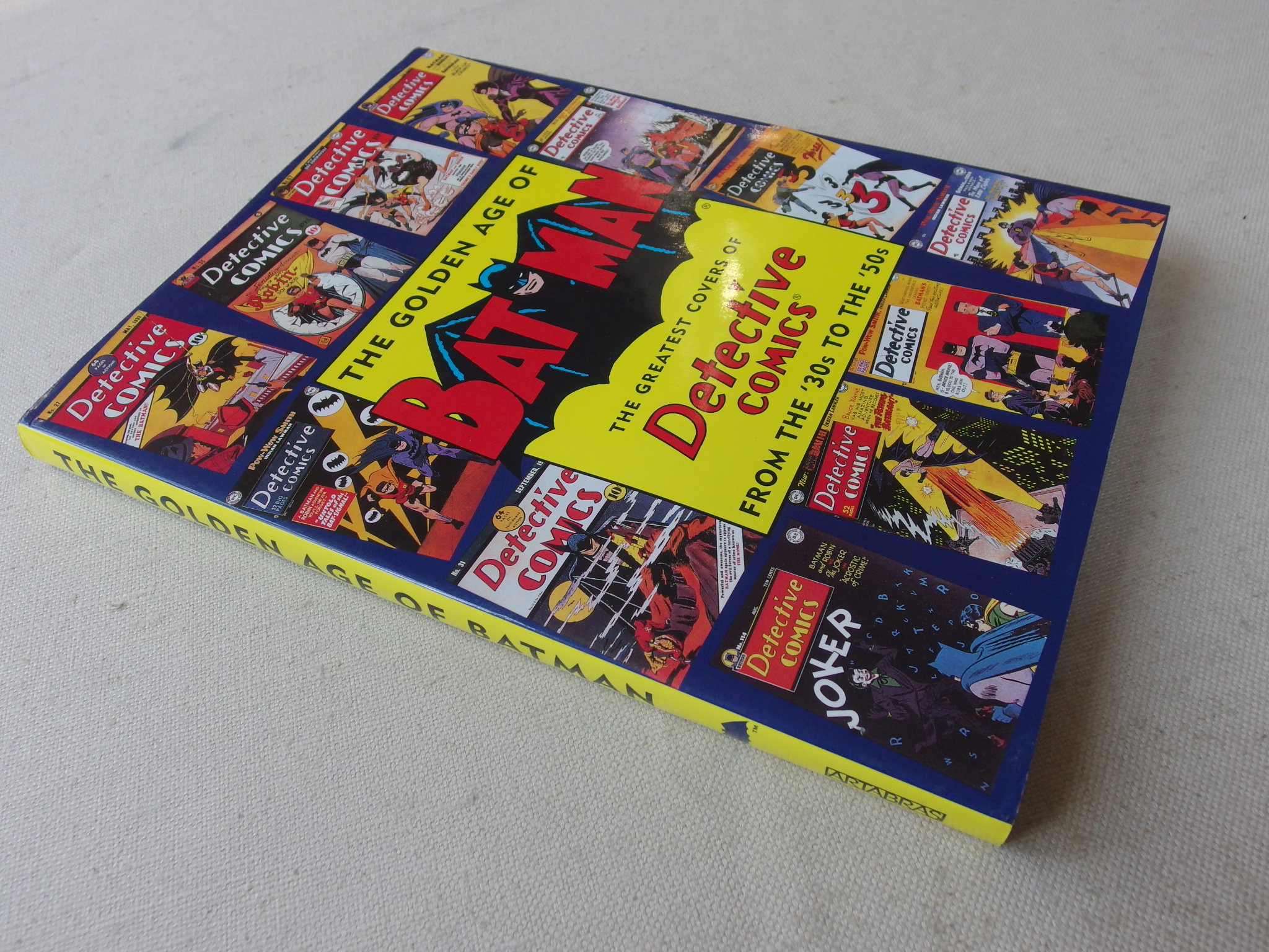 The Golden Age of Batman: The Greatest Covers of Detective Comics from ...