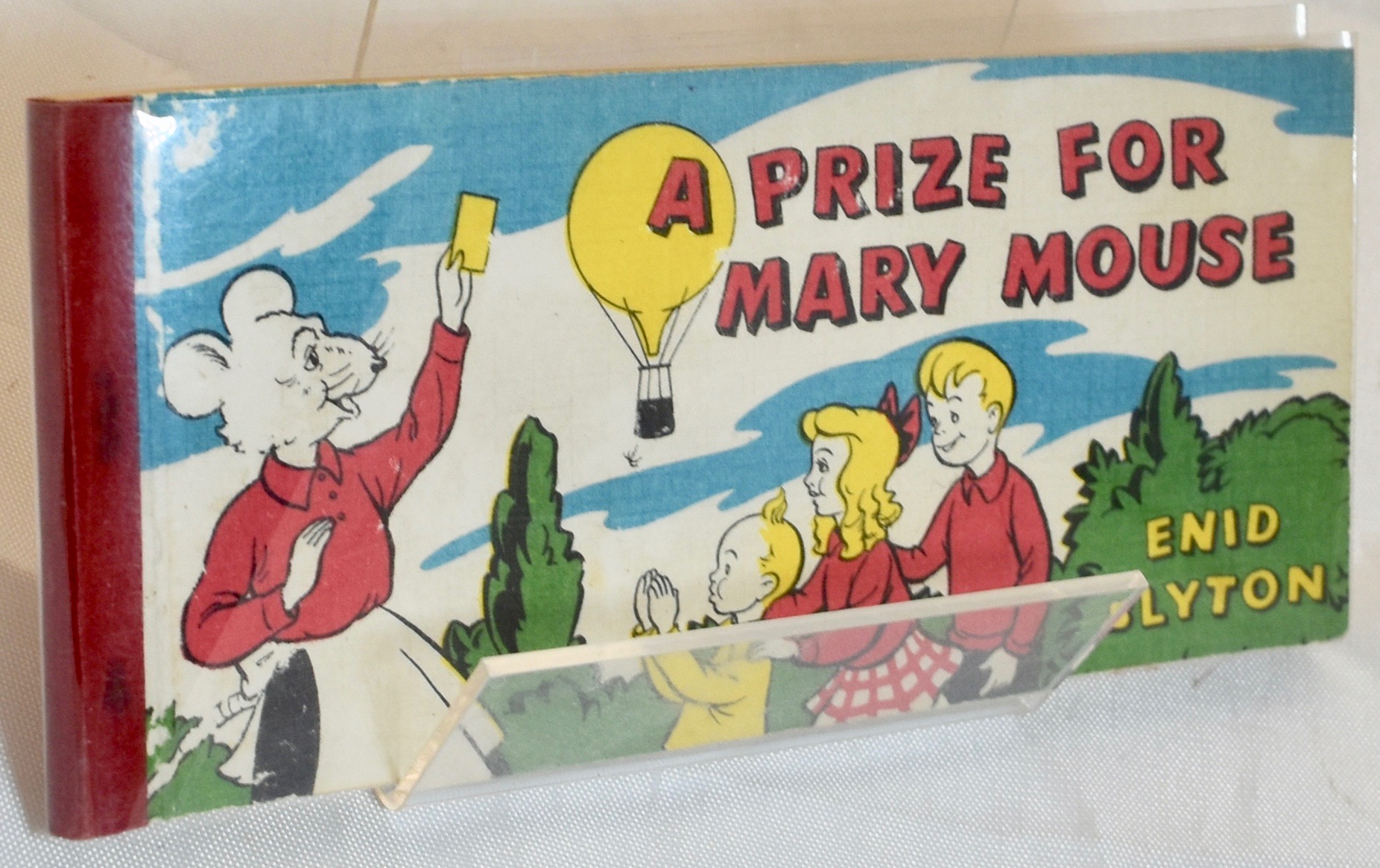 A Prize for Mary Mouse by Blyton Enid: Near Fine Soft cover | Libris Books
