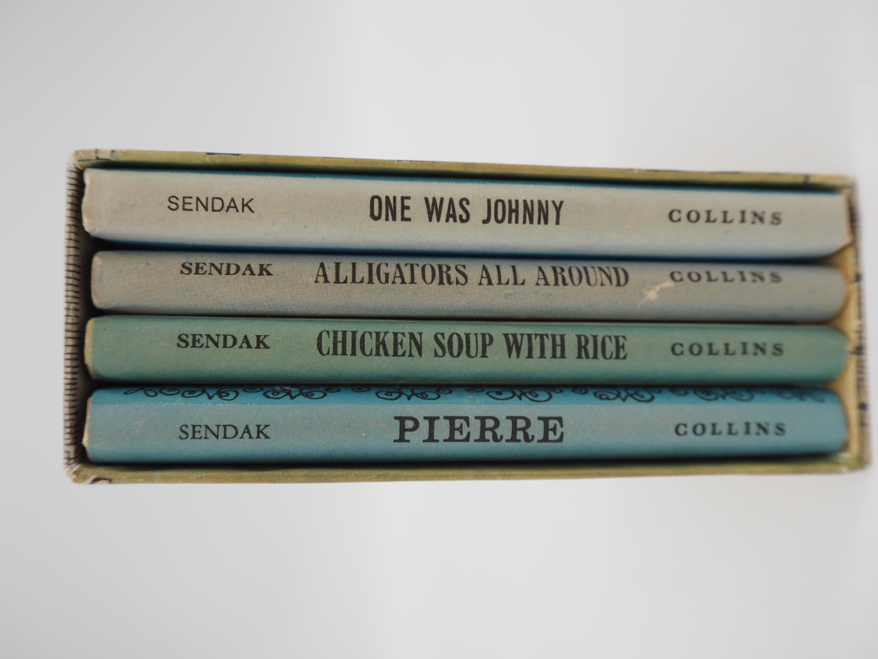 Nutshell Library. 4 volumes: Alligators All Around; One was Johnny ...