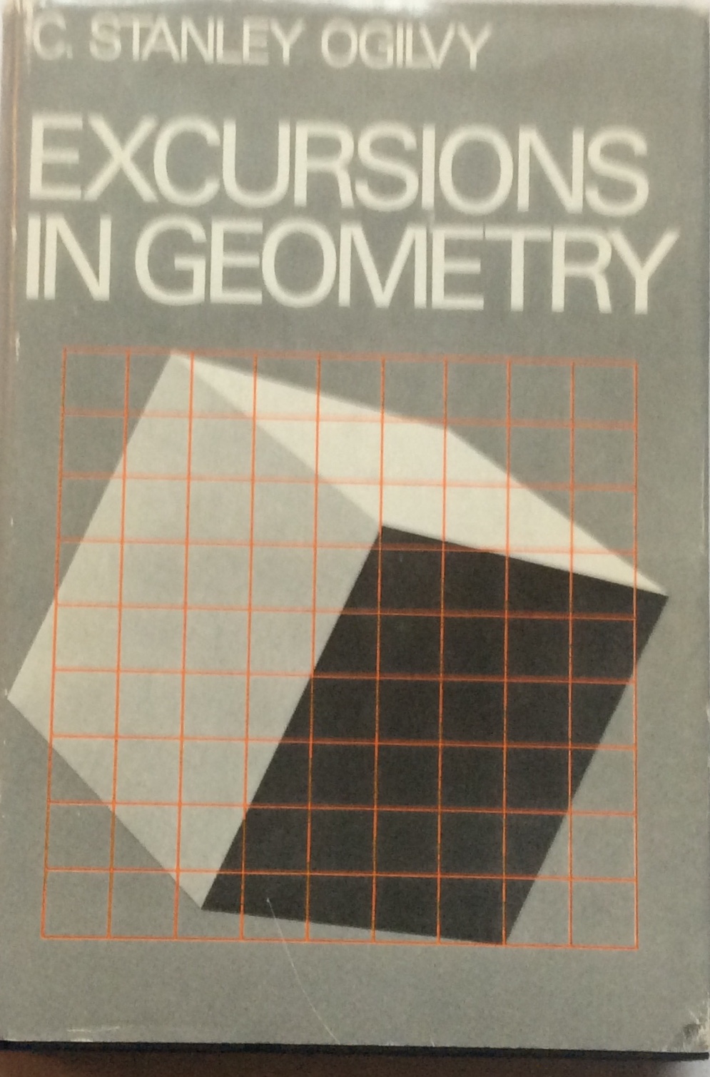 Excursions In Geometry by Ogilvy, C. Stanley: Very Good + Soft cover ...
