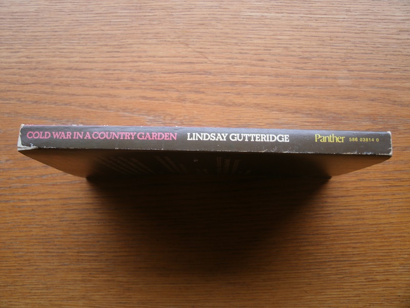 Cold War in a Country Garden by Gutteridge, Lindsay: Very Good Soft ...