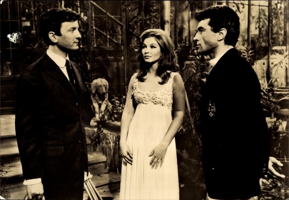 Ansichtskarte / Postkarte Schauspieler Claude Rich, Marina Vlady und ...