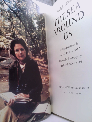 THE SEA AROUND US. With an Introduction by Maitland Edey. Illustrated ...