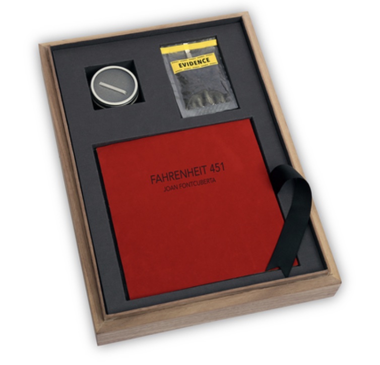 Fahrenheit 451 [Artist Book] by Bradbury, Ray; Fontcuberta, Joan ...