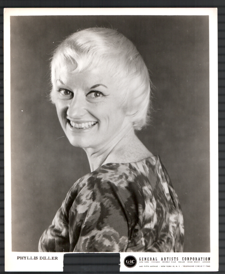 Phyllis Diller-Comedienne8x10-B&W-Still: Photograph | DTA Collectibles