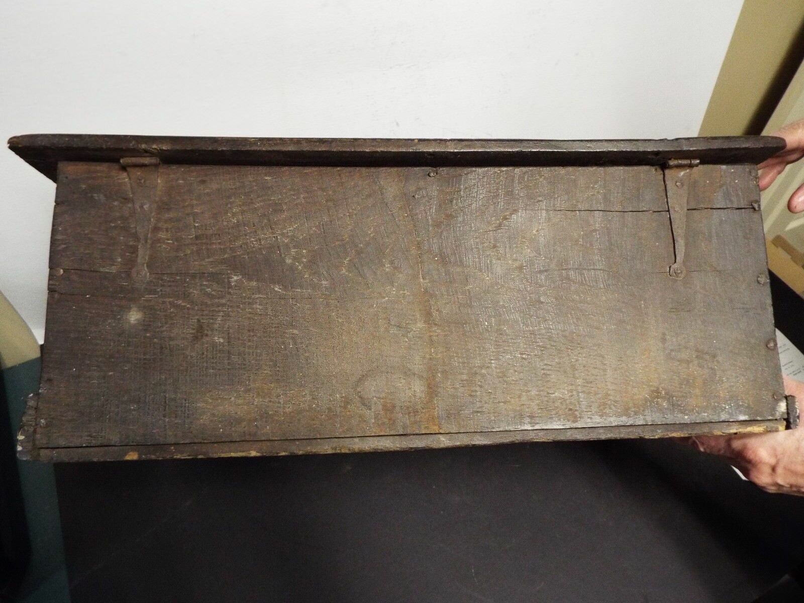 1693 Large English Oak Bible Box (Pilgrim's-Puritan's) - T.L. Carved on ...