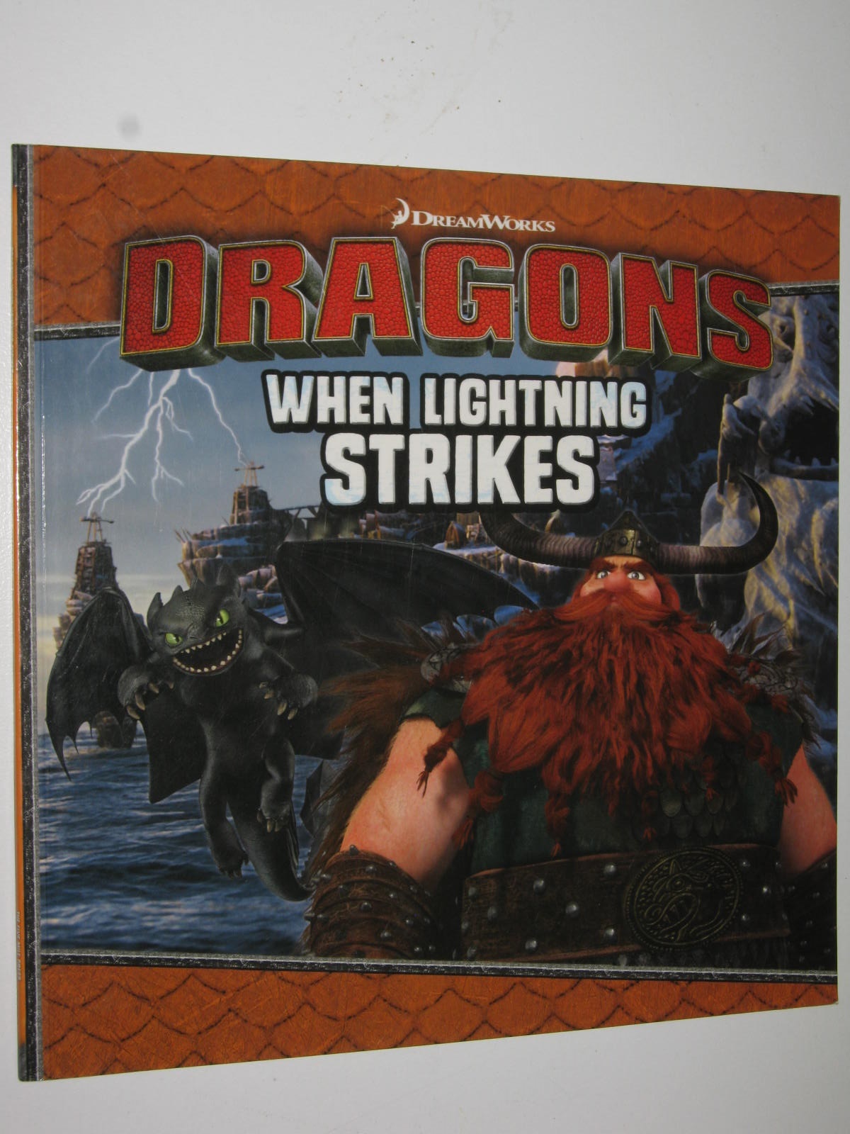 When Lightning Strikes - Dreamworks Dragons Series de Author Not Stated ...