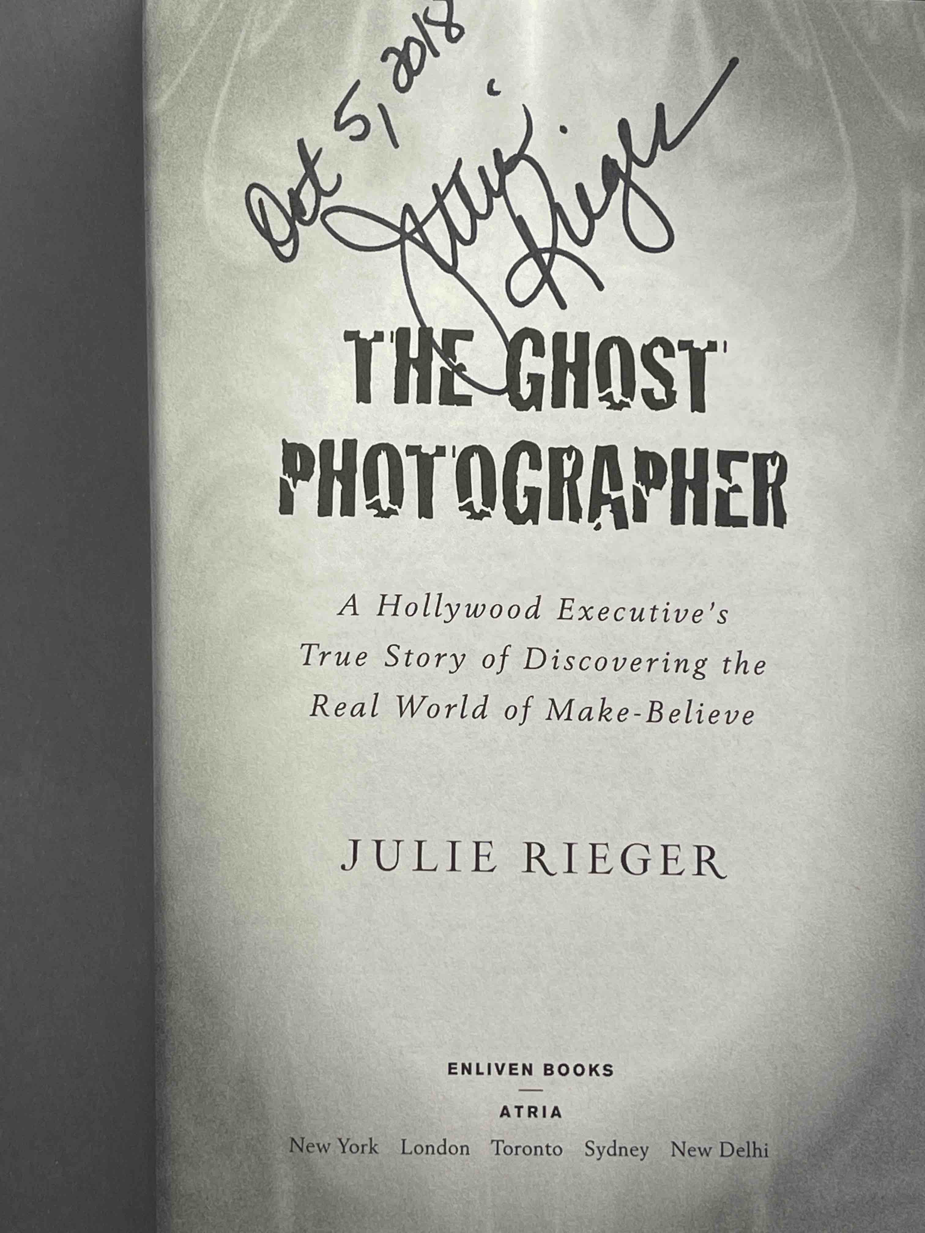 THE GHOST PHOTOGRAPHER: A Hollywood Executive's True Story of ...